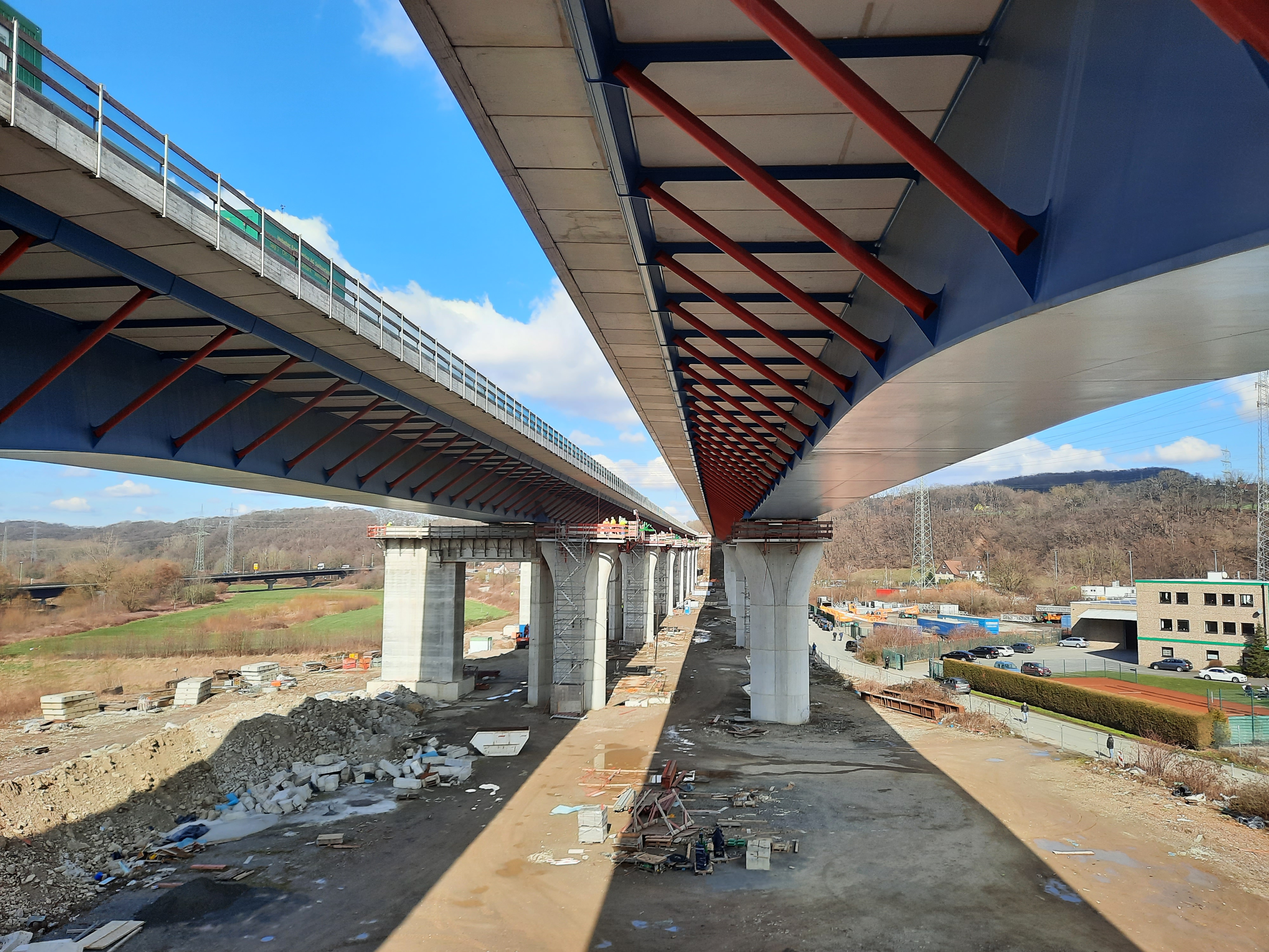 Straßen- und Fußgängerbrücken in Stahl- und Verbundbauweise